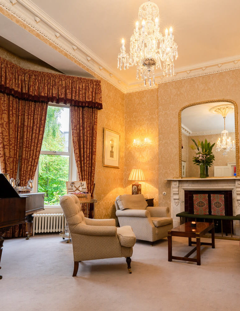 About Us | Luxury Hotels In Dublin 4 | Ariel House Hotel