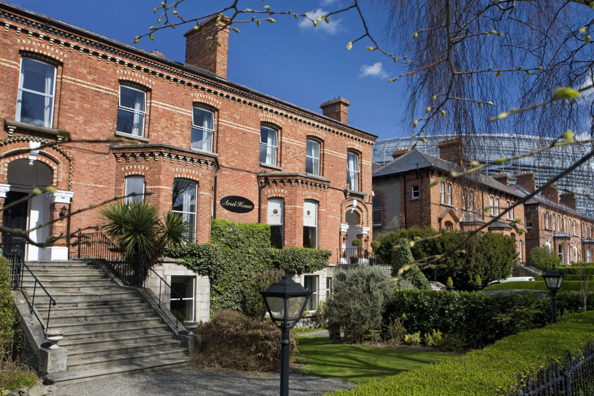 Scale Of Charges | Ariel House Hotel | Official Site